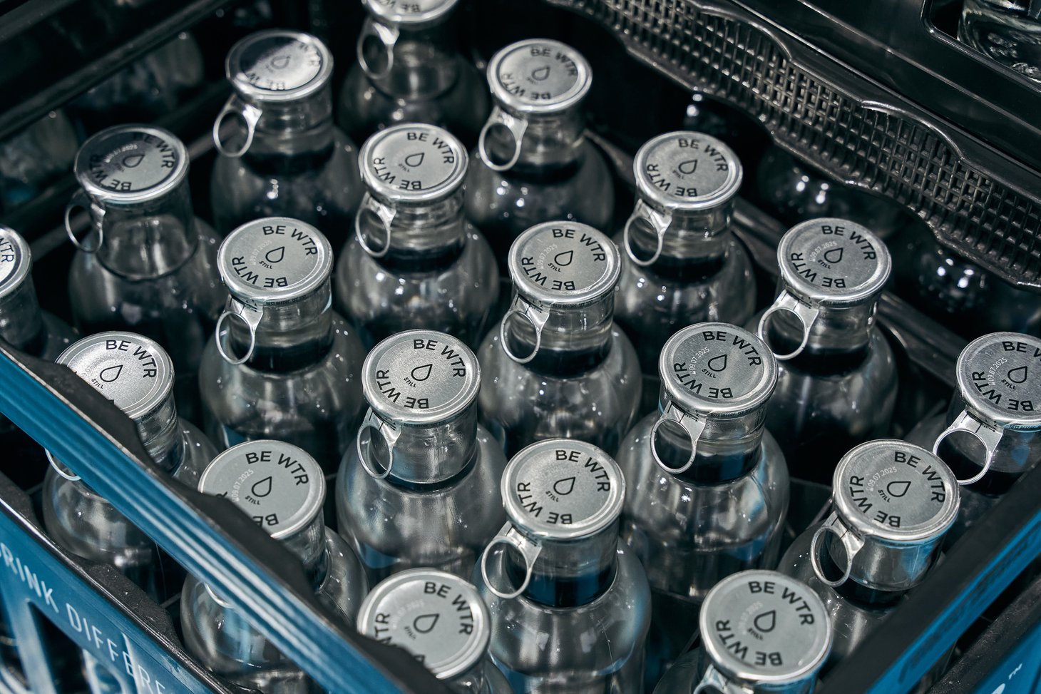 IN NICE, A NEW MODEL FOR LOCAL BOTTLED WATER EMERGES WITH BE WTR.